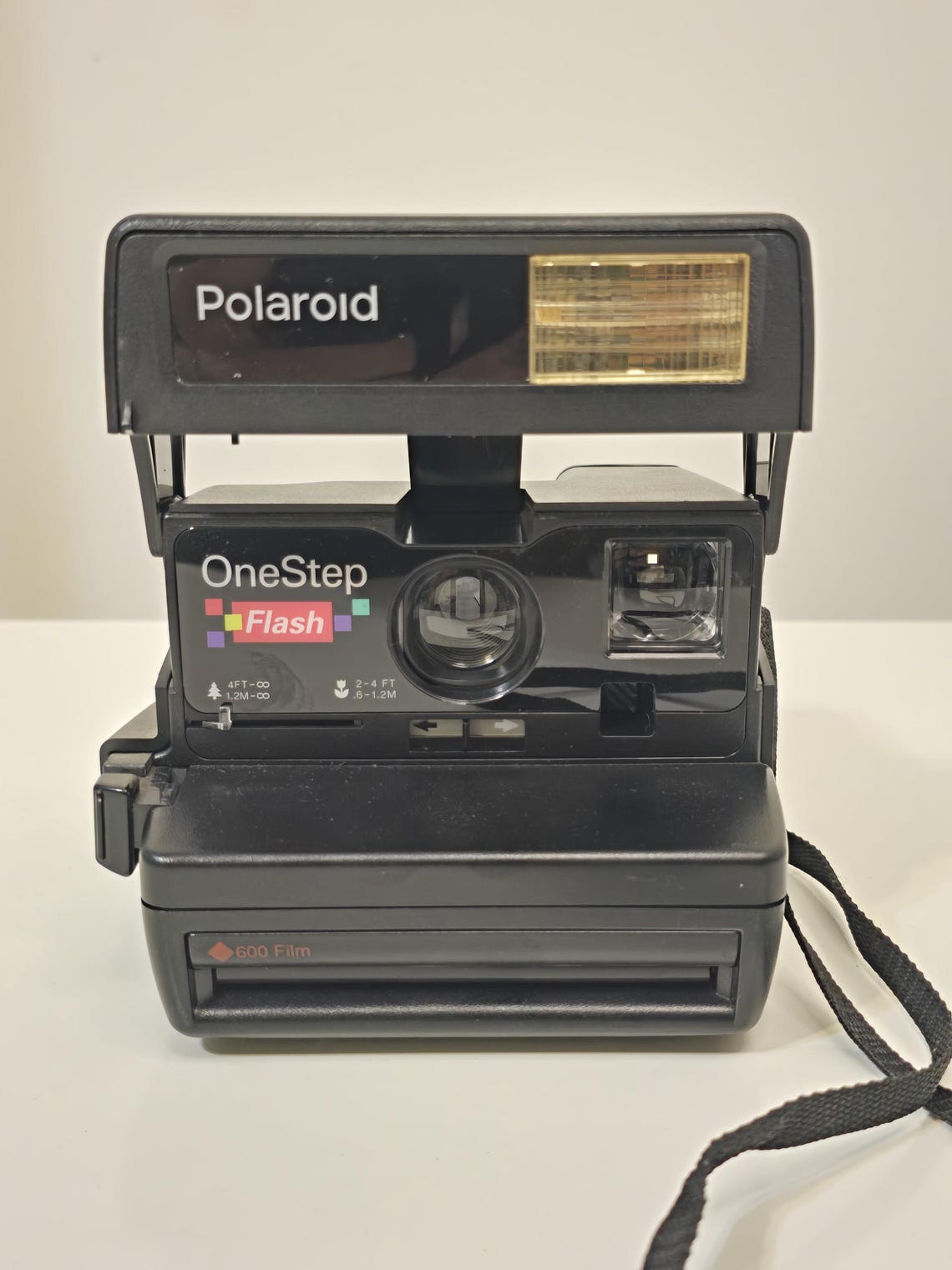 Polaroid Onestep 600 Flash Instant Camera in Very Good Condition and in ...