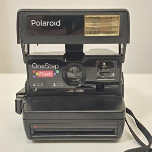 Polaroid Onestep 600 Flash Instant Camera in Very Good Condition and in ...