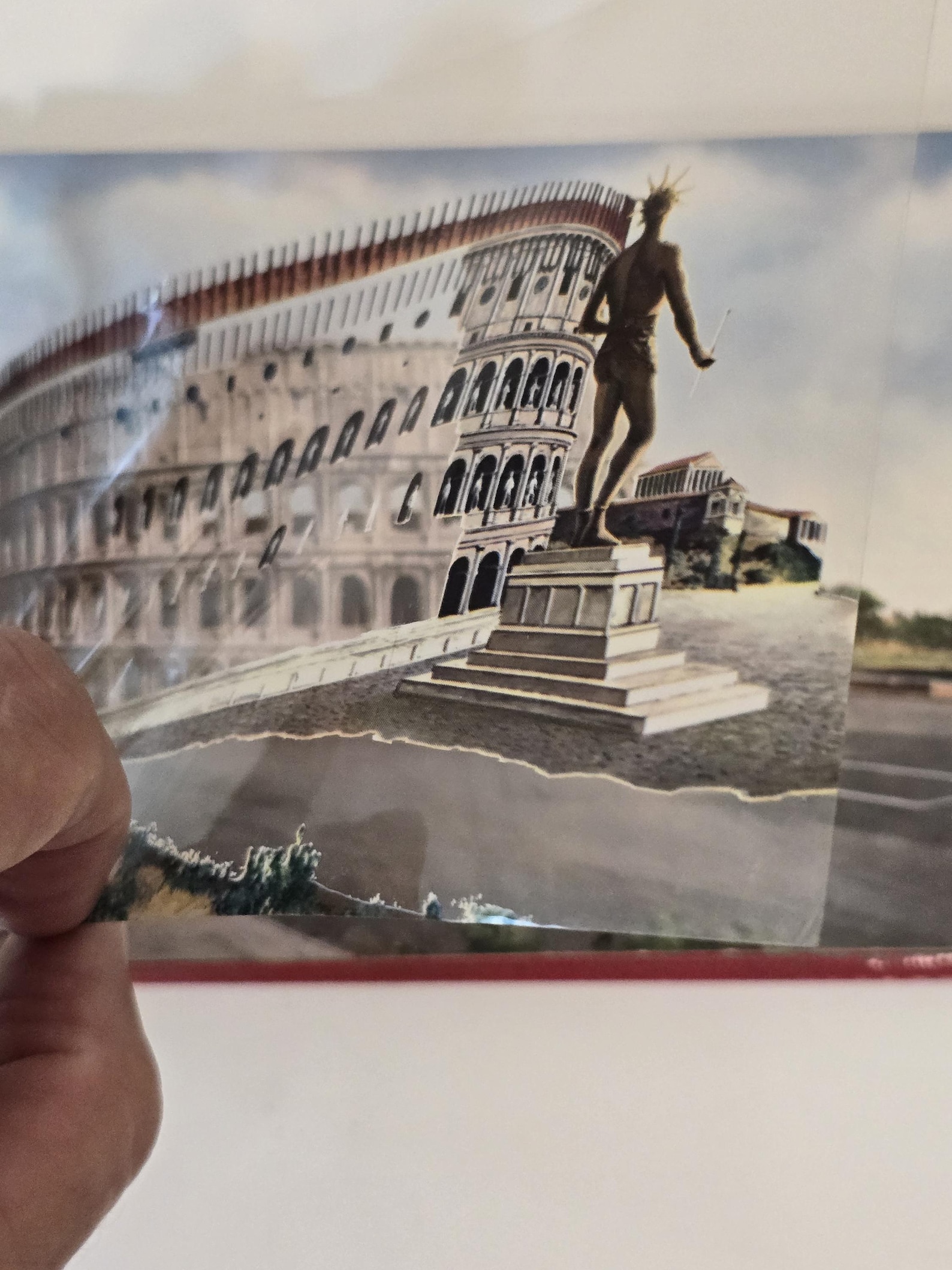 ROME Past and Present - A Guide to the Monumental Center of Ancient ...