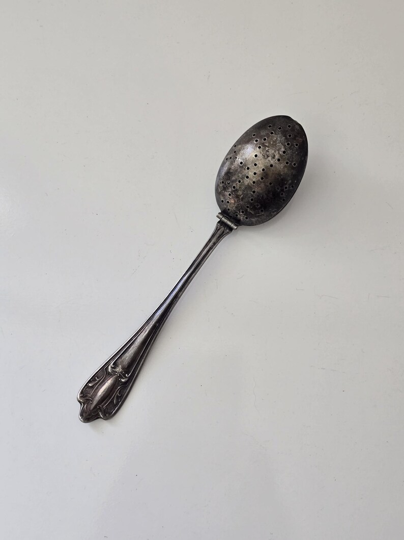 Vintage Tea Leaf Spoon Silver Plate Tea Strainer Tea Infuser Tea Holder ...