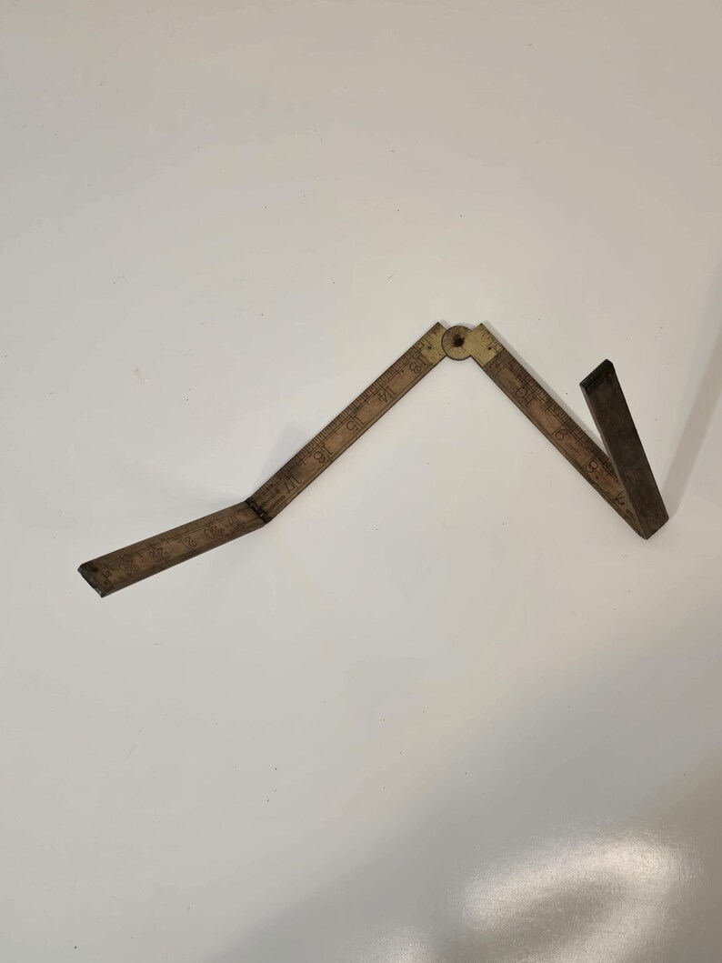 Warranted Boxwood No. 1163 Hockley Abbey 24" Folding Wooden Ruler With ...