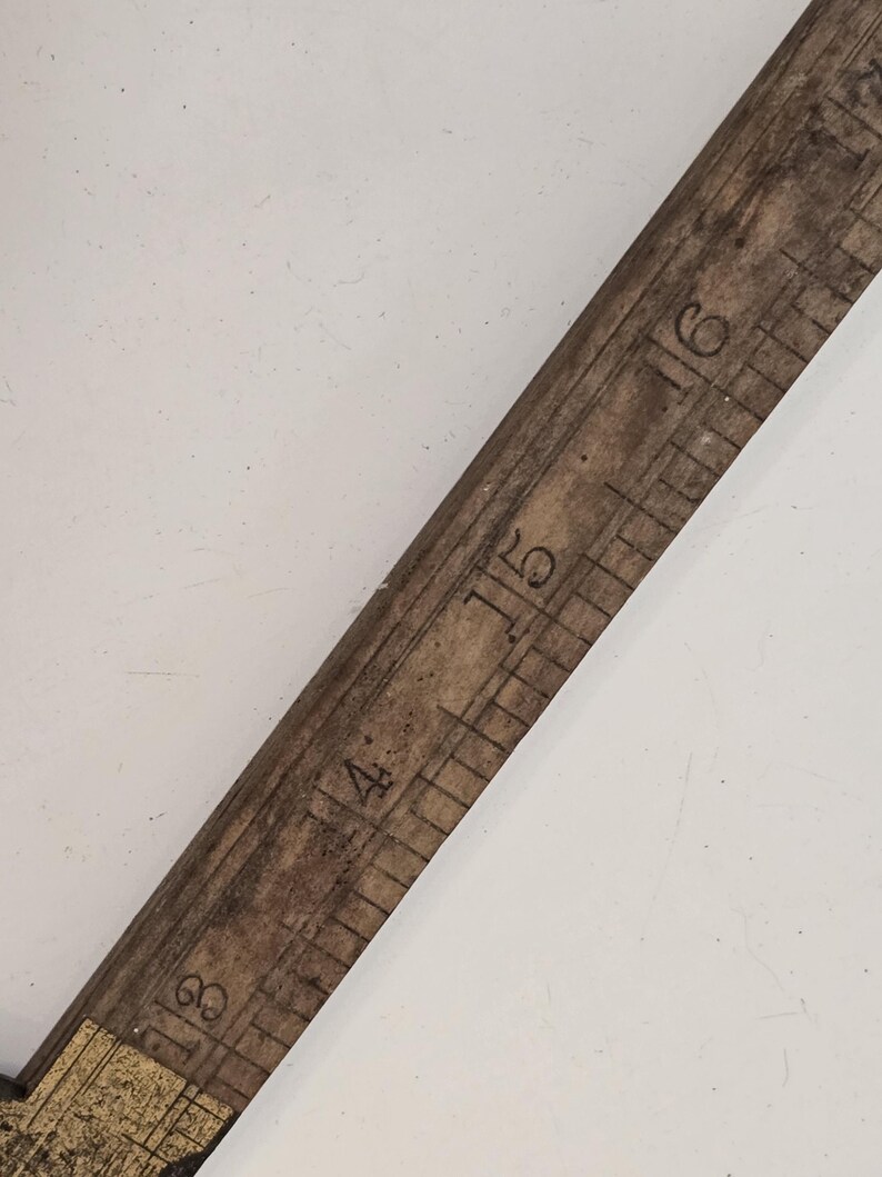 Warranted Boxwood No. 1163 Hockley Abbey 24" Folding Wooden Ruler With ...
