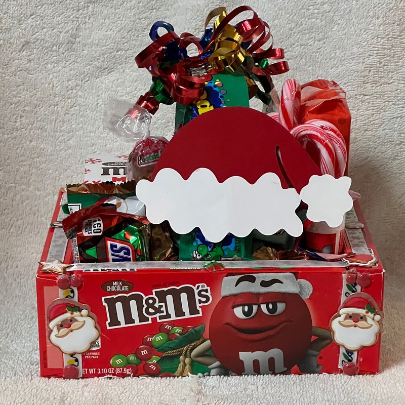 Grinch Gift Baskets - 60+ Gift Ideas for 2024