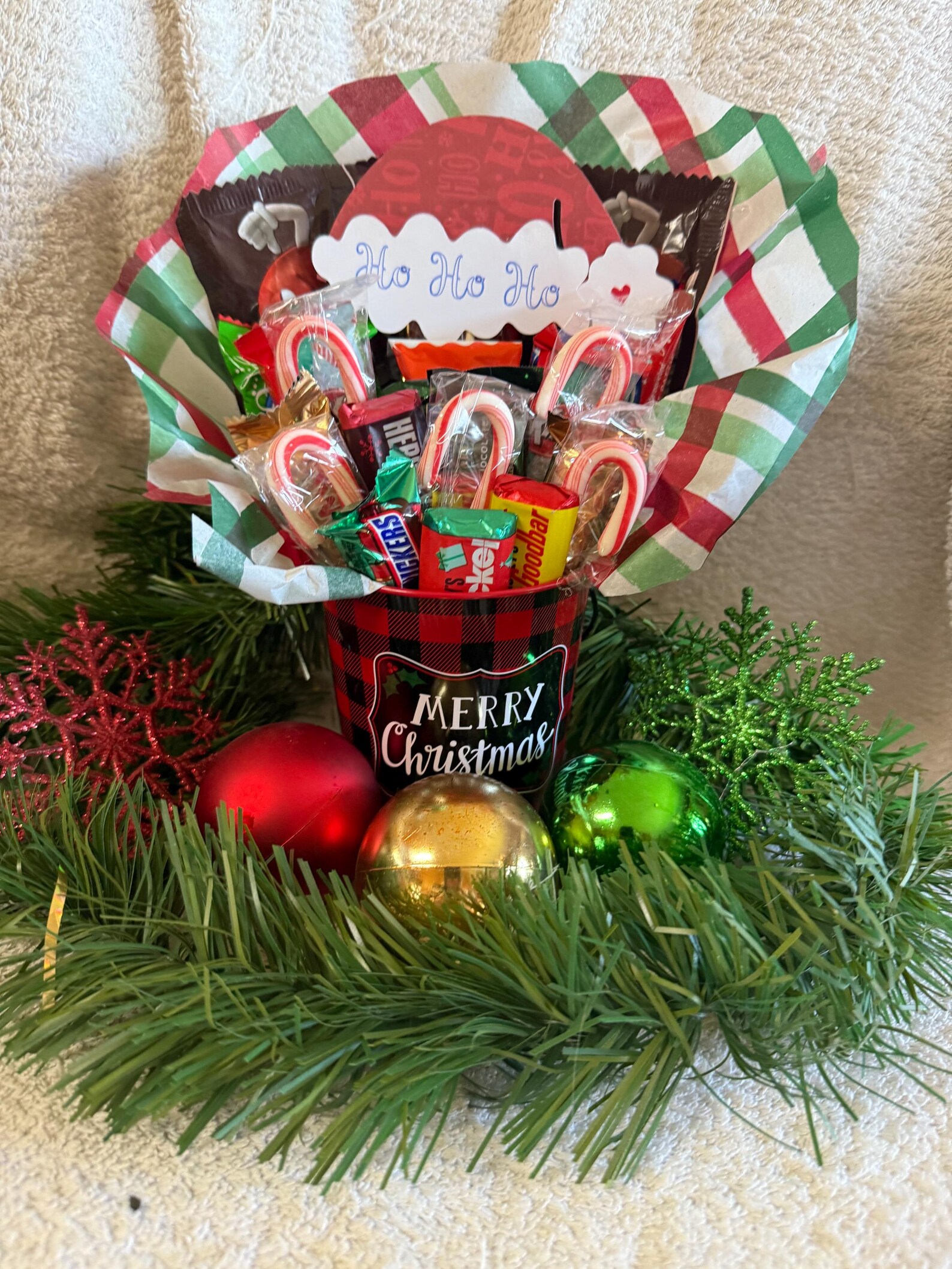 Small Christmas Candy Bouquet: Mini Christmas Pail With Assorted ...