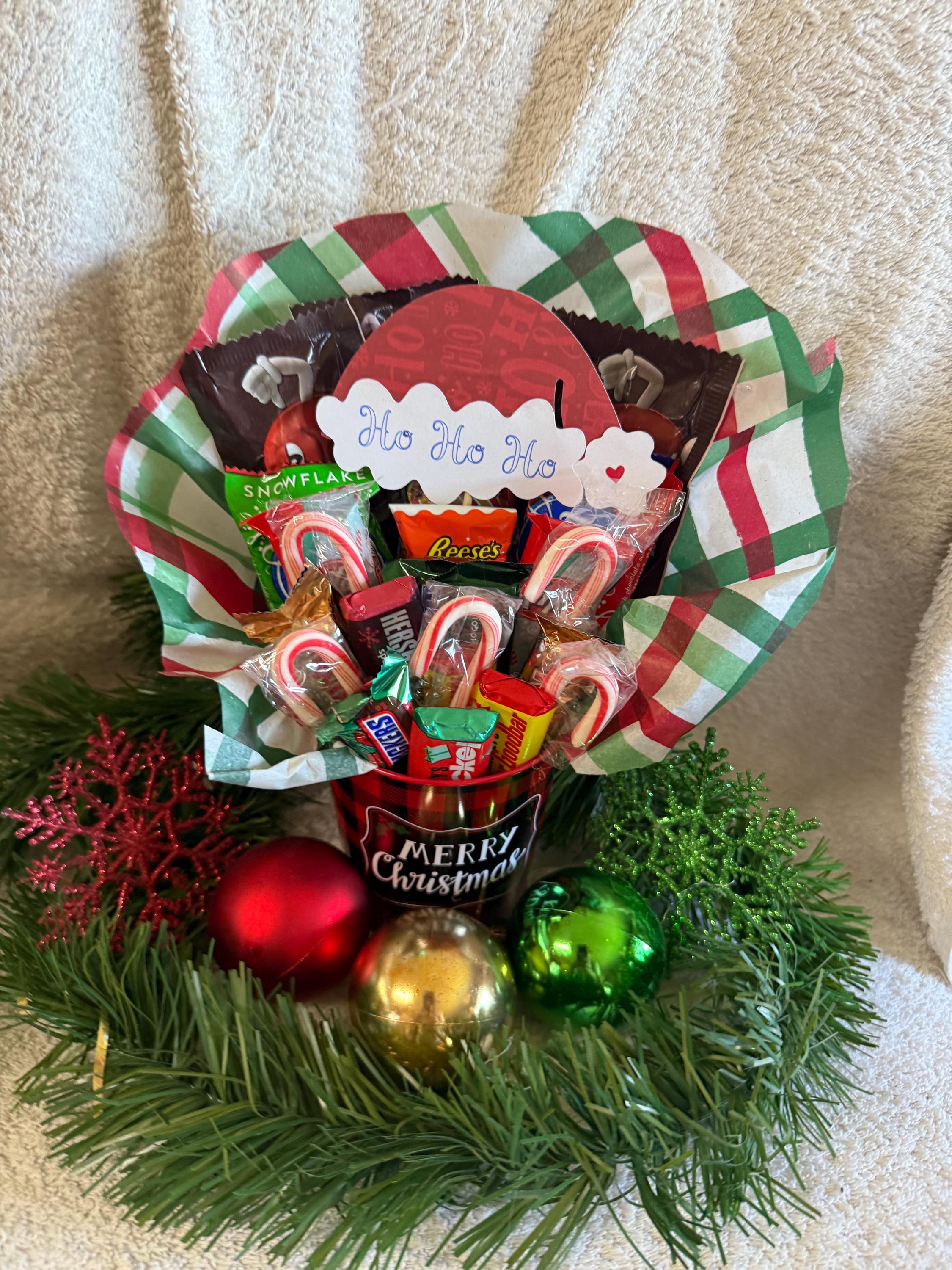 Small Christmas Candy Bouquet: Mini Christmas Pail With Assorted ...