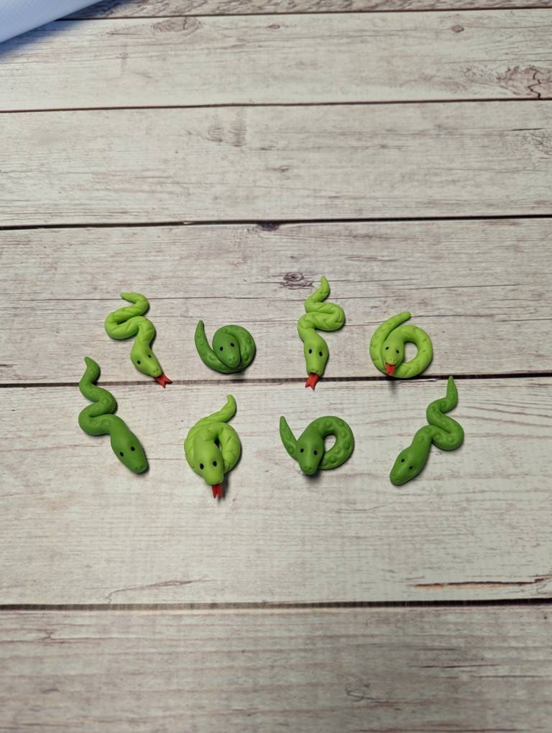 Fondant Snakes | Snake Cupcake Toppers | Jungle Fondant | Safari ...