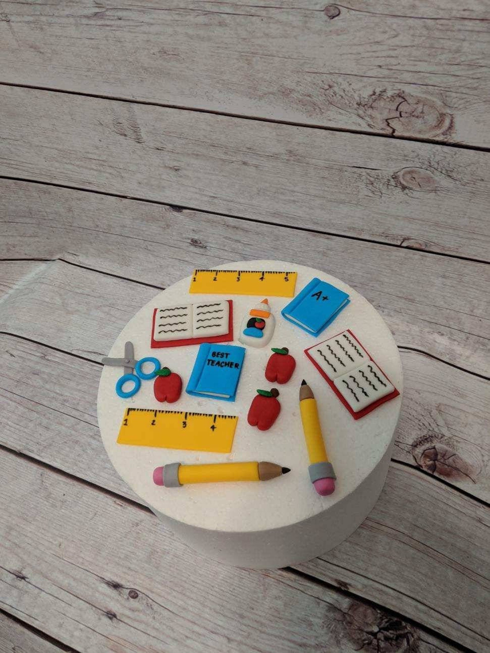 Fondant School Cake or Cupcake Toppers - Graduation Toppers - Teacher ...