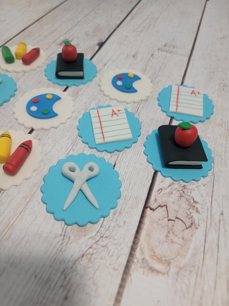 Fondant School Cupcake Toppers - Graduation Fondant Toppers - Teacher ...