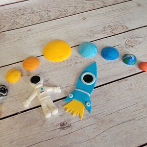 Fondant 2D Planets - Fondant Rocket - Fondant Astronaut Space Cake ...