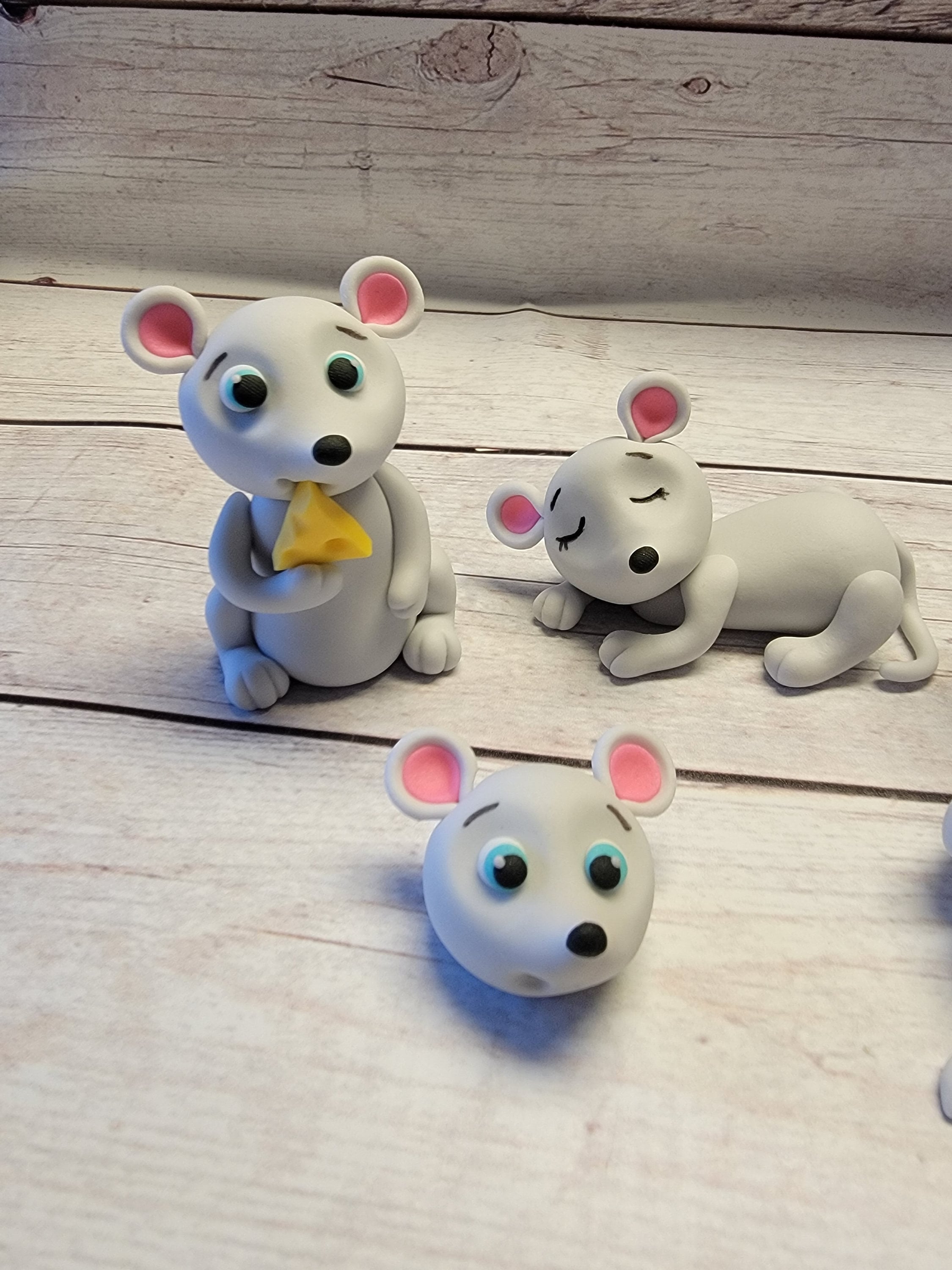 Fondant Mice Cake Toppers - Mouse Cake Topper - Fondant Mouse and ...