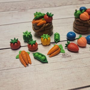 Fondant Fruit and Vegetable Cake Toppers - Veggie Cupcake Toppers ...