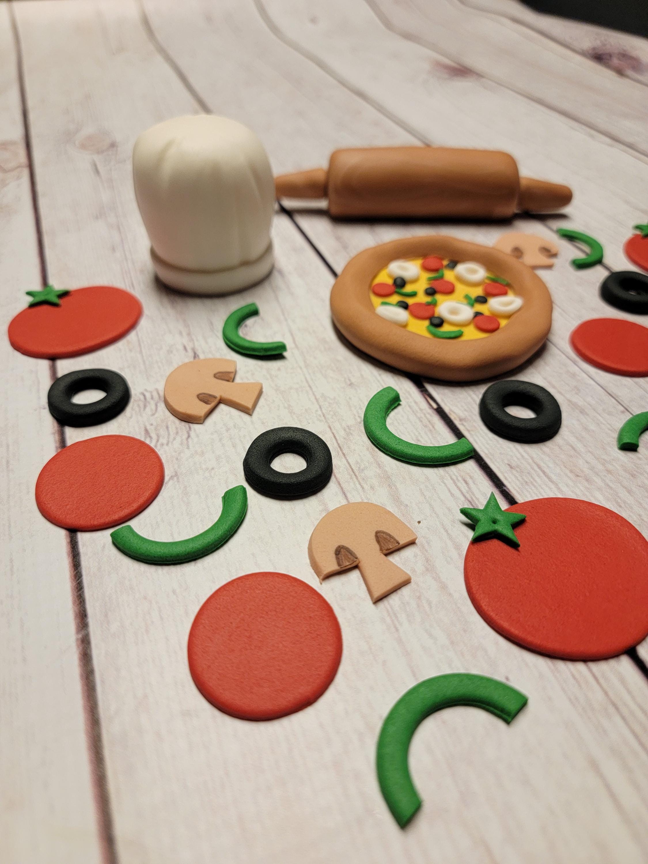 Fondant Chef Pizza Cake Toppers - Fondant Rolling Pin - Fondant Pizza ...