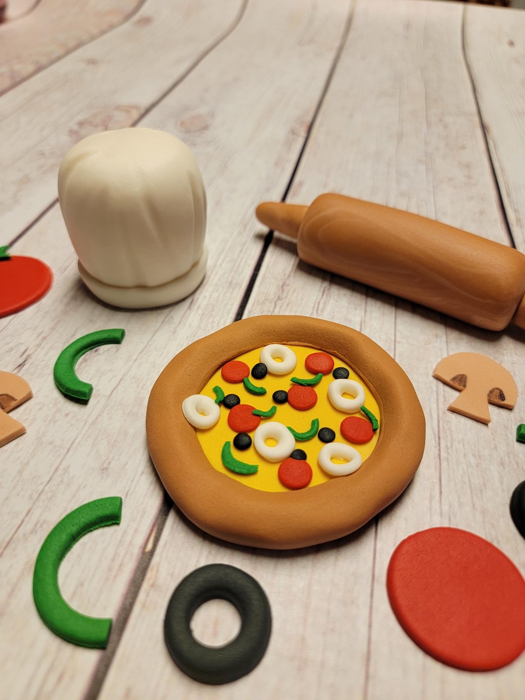 Fondant Chef Pizza Cake Toppers - Fondant Rolling Pin - Fondant Pizza ...