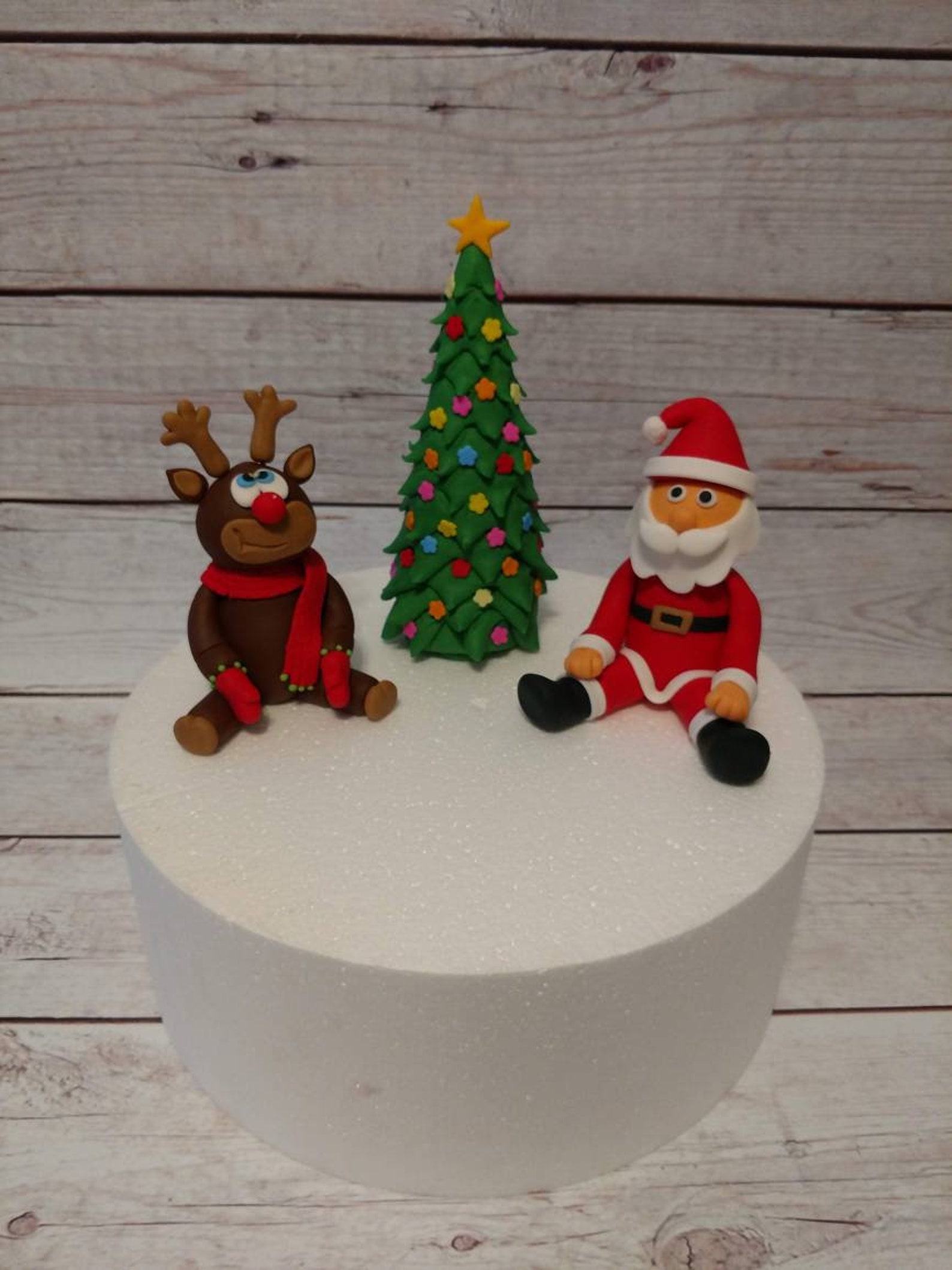 Fondant Christmas Cake Toppers Fondant Santa Claus Christmas Tree ...