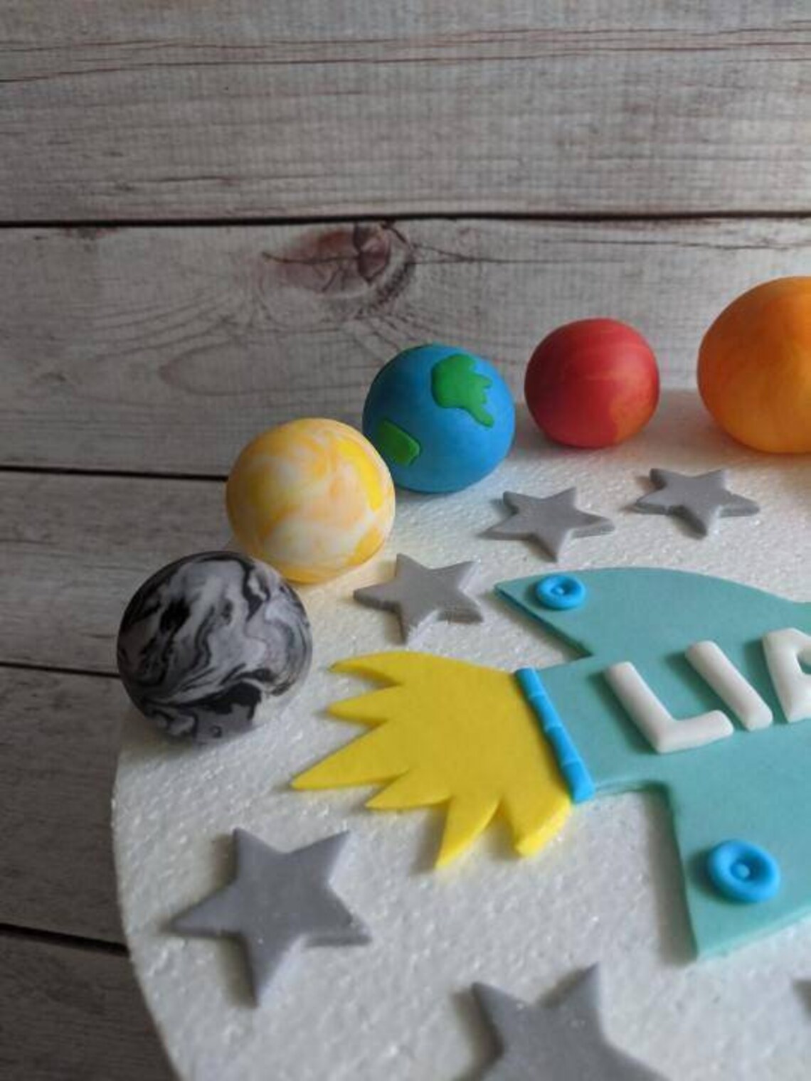 Fondant Planets Fondant Rocket Fondant Space Cake Toppers | Etsy