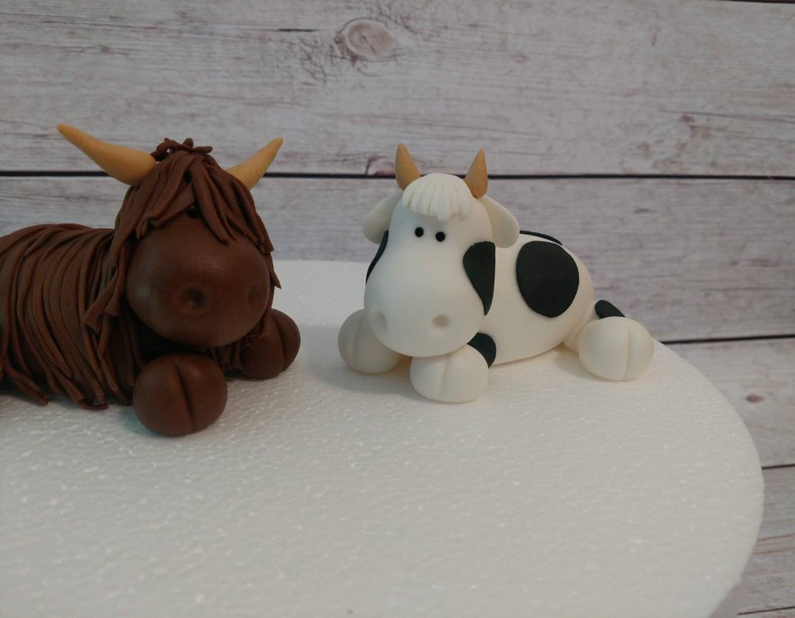 Fondant Cow Cake Toppers - Fondant Farm Cake Topper Fondant Highland ...