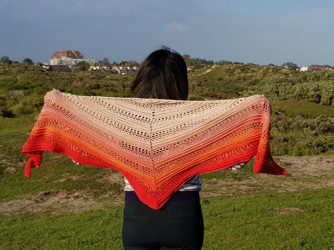 Acabado Triangle Shawl, Hand Crocheted, Crochet Wrap, Shawl For Neck ...