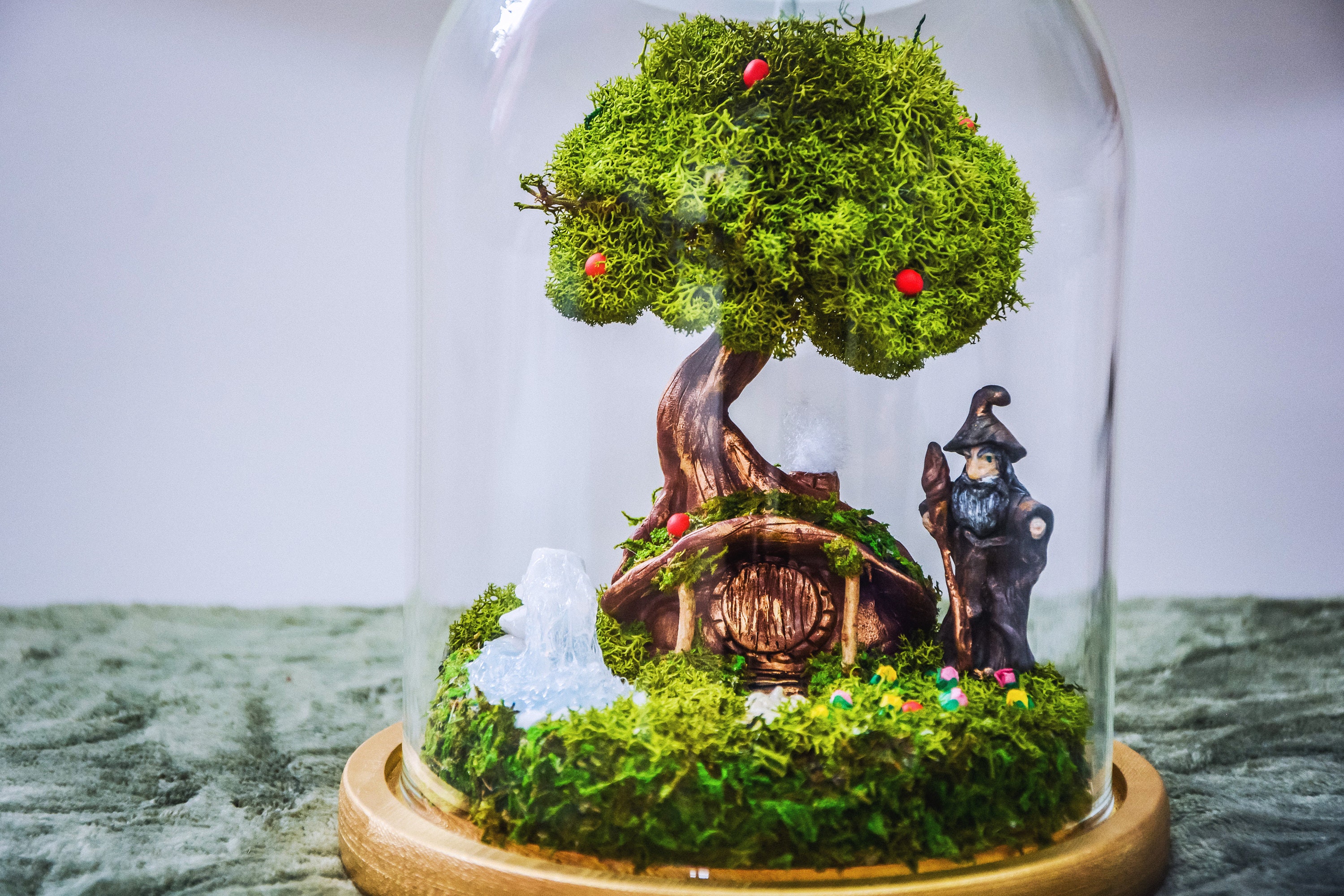 Hobbit Table Lamp, Bedside Lamp, Gandalf Miniature, Lord of the Rings ...