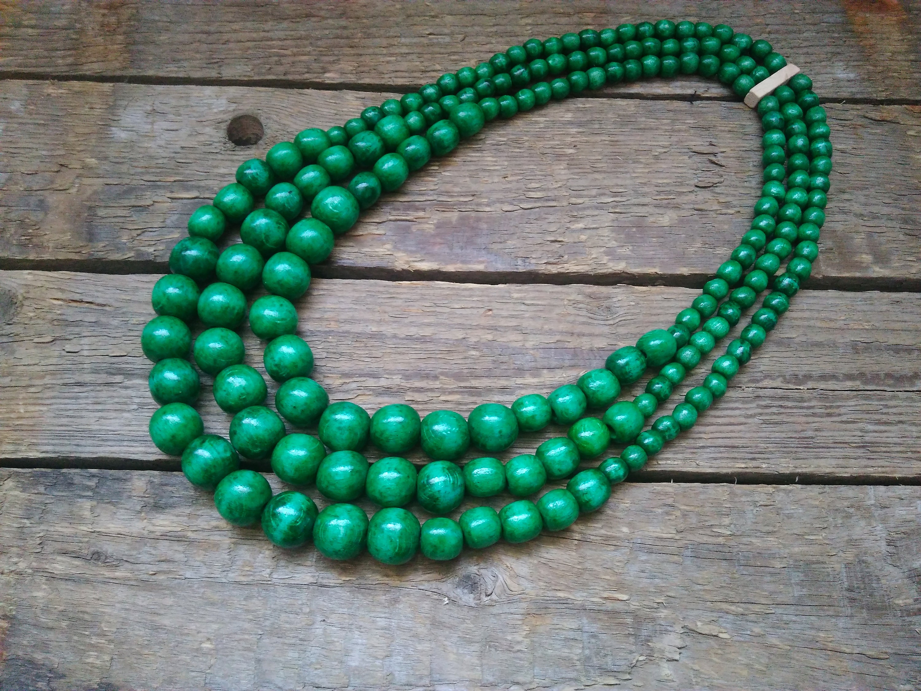 Chunky green necklace statement bib necklace Wooden green | Etsy