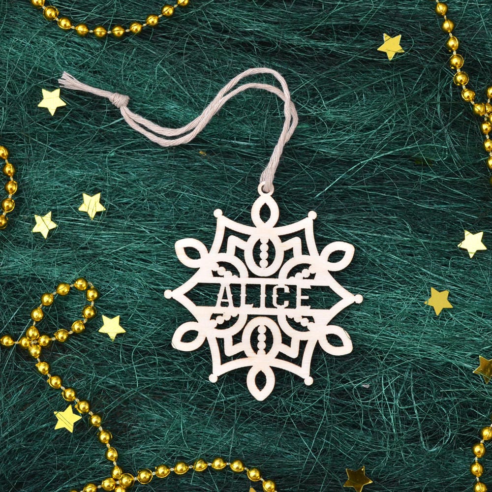 PERSONALIZED SNOWFLAKE ORNAMENT // Personalized Christmas - Etsy