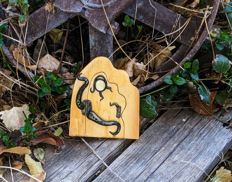 Functional Miniature Wood Door, Outdoor Fairy Door for Gnomes, Elves ...