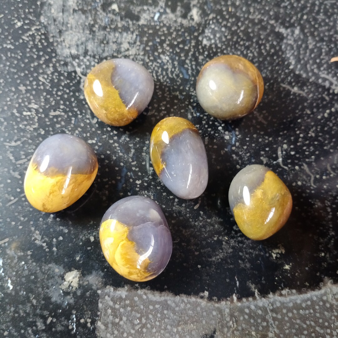 Chalcedony Stone Polish Tumbled Stone 13 - Etsy