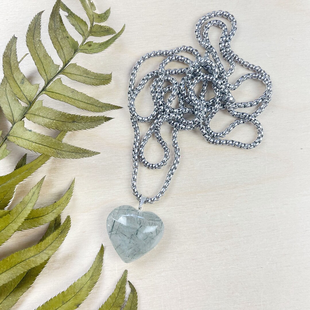 Telema/// Silver Chlorite Quartz Heart Layering Necklace (DEJ-N24A24-5 ...