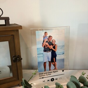 Photo Float Frame With Playing Music Song and Singer - Etsy