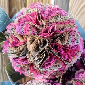 Set of 3 Dyed Book Page Hydrangeas - Etsy