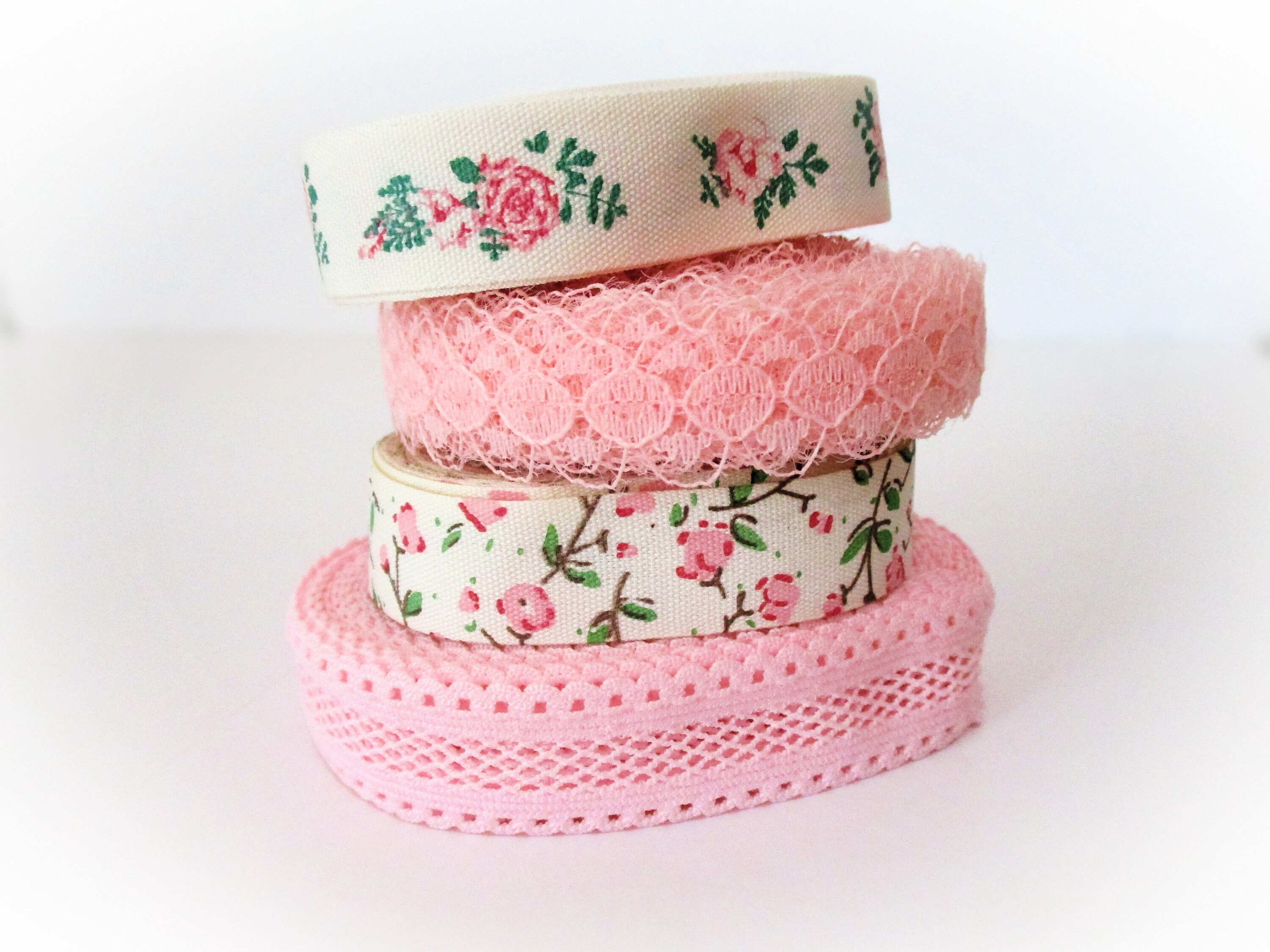 25 Yards Shabby Chic Pink Ribbon and Lace Printed Cotton - Etsy
