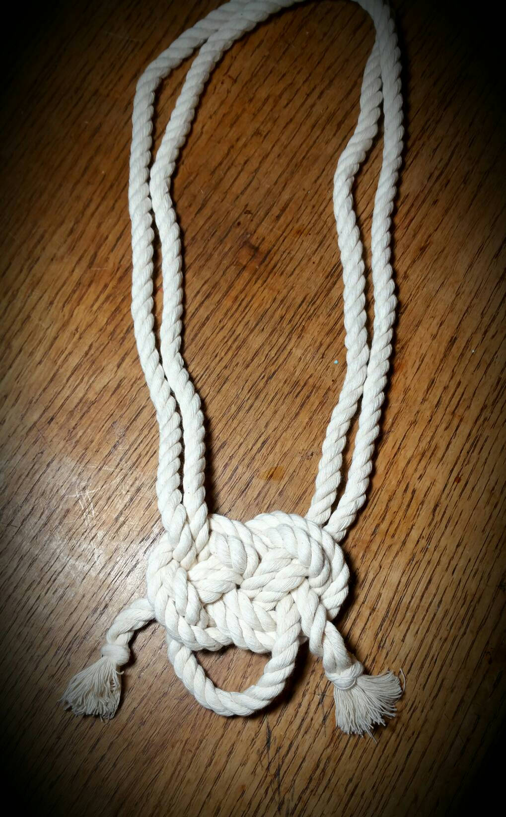Alamar Knot necklace | Etsy