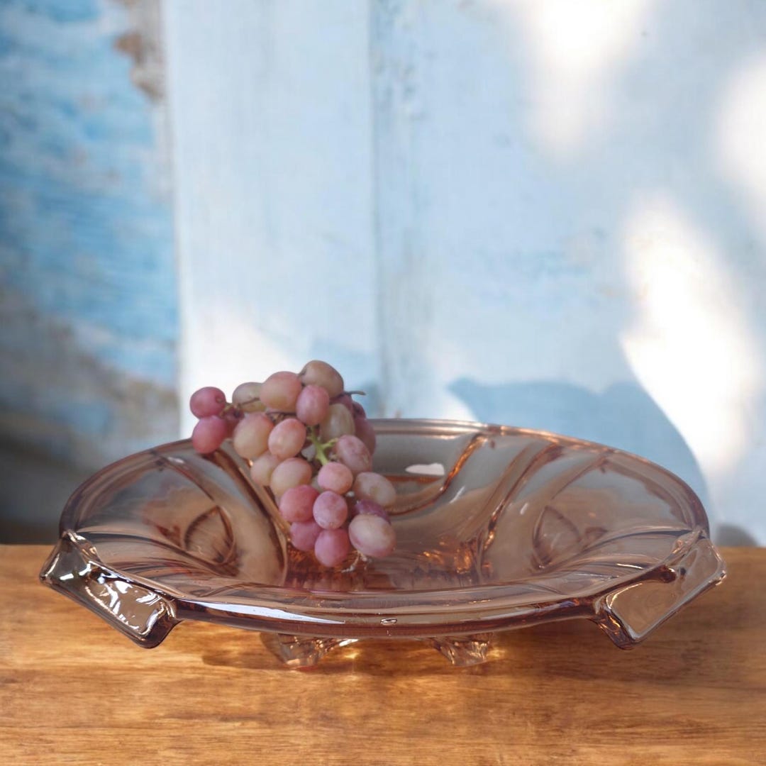 Vintage DDR Bowl Made of Rosaline Glass, 33 Cm, Delicate Pink, Mid ...