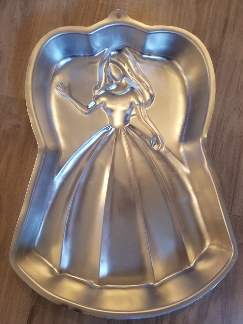 Vintage Wilton Barbie Cake Pan From 1998 Mattel Birthday | Etsy