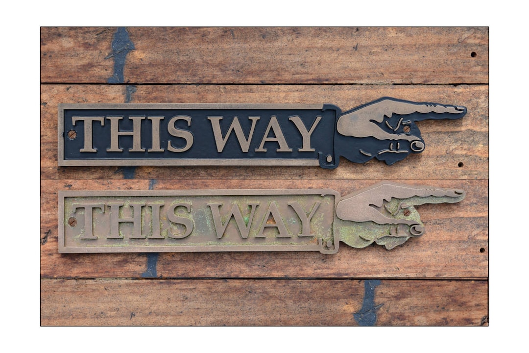 THIS WAY Right Hand Pointing Direction Door Sign, Vintage Look, Old ...
