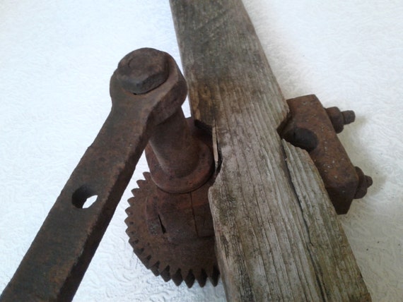 Antique Rusty Metal Hand Crank Old Wood Craft Art Supply - Etsy