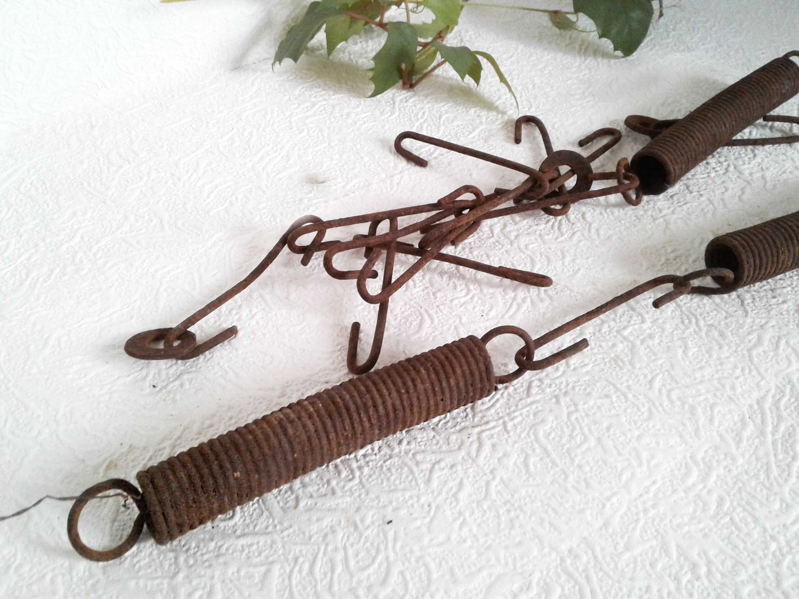 Antique Rusty Metal Bed Tension Springs Connectors Salvage Iron Craft ...