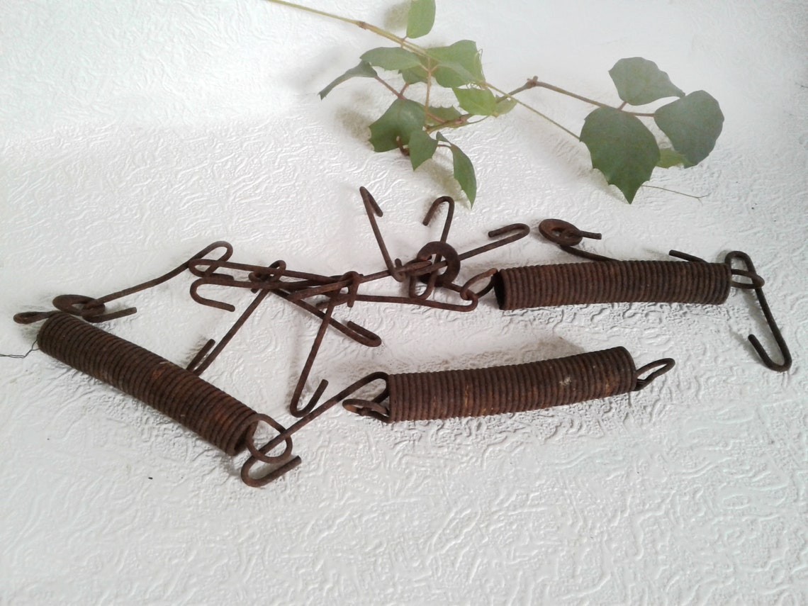 Antique Rusty Metal Bed Tension Springs Connectors Salvage Iron Craft ...
