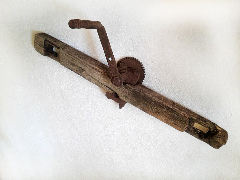 Antique Rusty Metal Hand Crank Old Wood Craft Art Supply Salvage ...