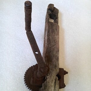 Antique Rusty Metal Hand Crank Old Wood Craft Art Supply Salvage ...