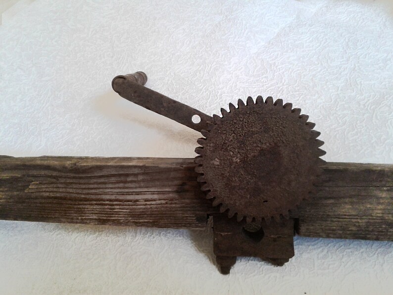 Antique Rusty Metal Hand Crank Old Wood Craft Art Supply Salvage ...