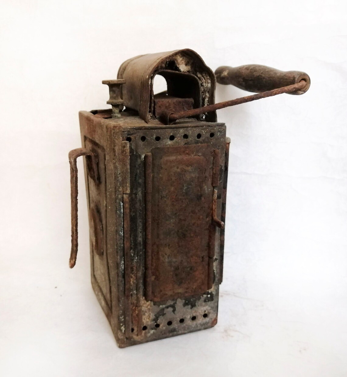 Antique Railway Lantern Rusty Metal Railroad Train Conductor Signal ...