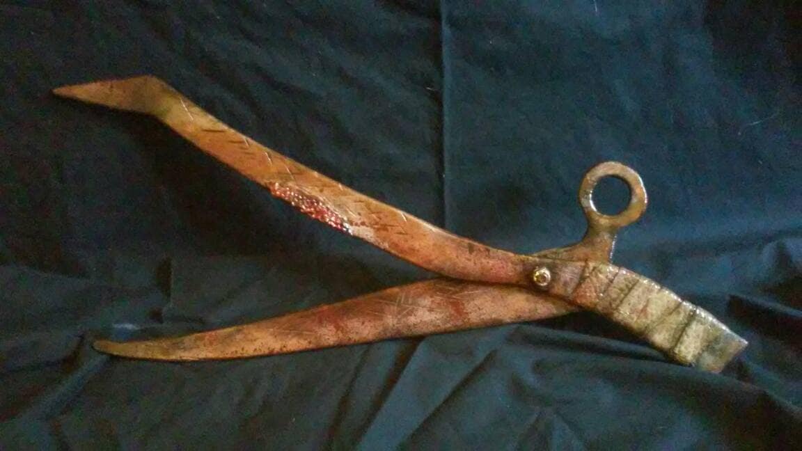 Outlast Doctor Scissors