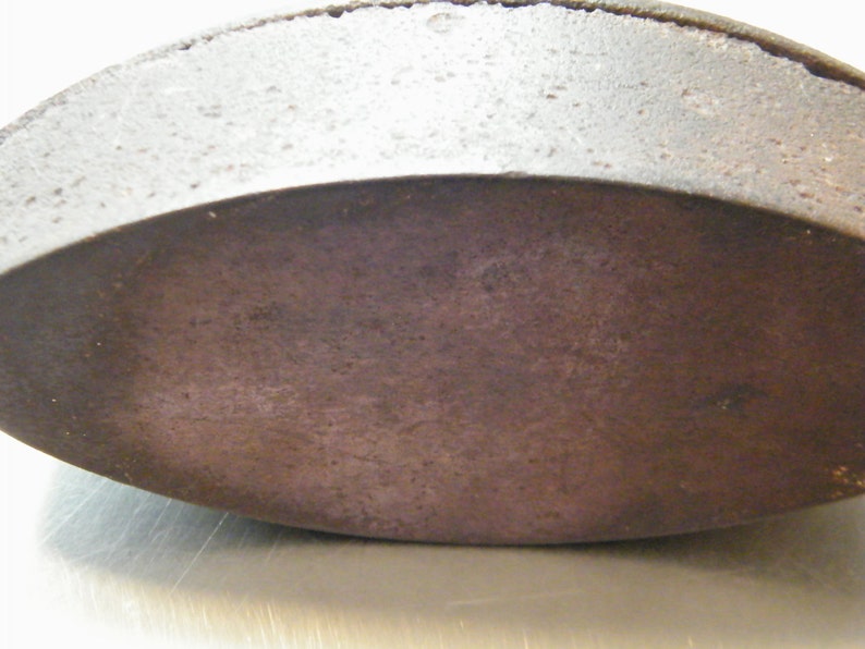 Antique Sad Iron by Howell Co Geneva, Ill, 1800s Cast Iron Sad Iron ...