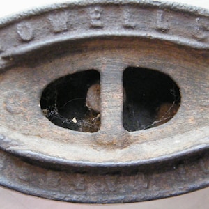 Antique Sad Iron by Howell Co Geneva, Ill, 1800s Cast Iron Sad Iron ...