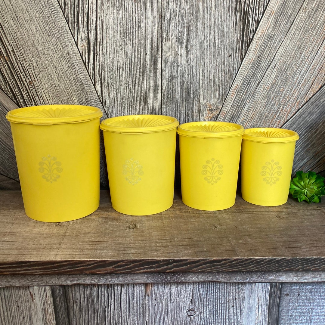 Vintage Tupperware Canister Set plastic Round Yellow Set Nesting 4 ...