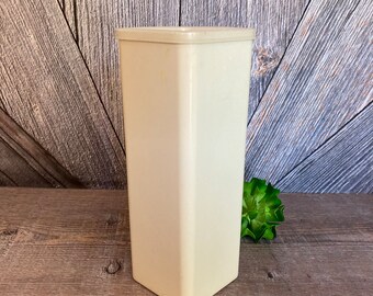 Vintage Tupperware Saltine Cracker Keeper Cheese Cracker Dish Storage ...