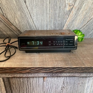 Vintage Panasonic Clock Radio, RC 65 Retro Look Wood Look Clock AM FM ...