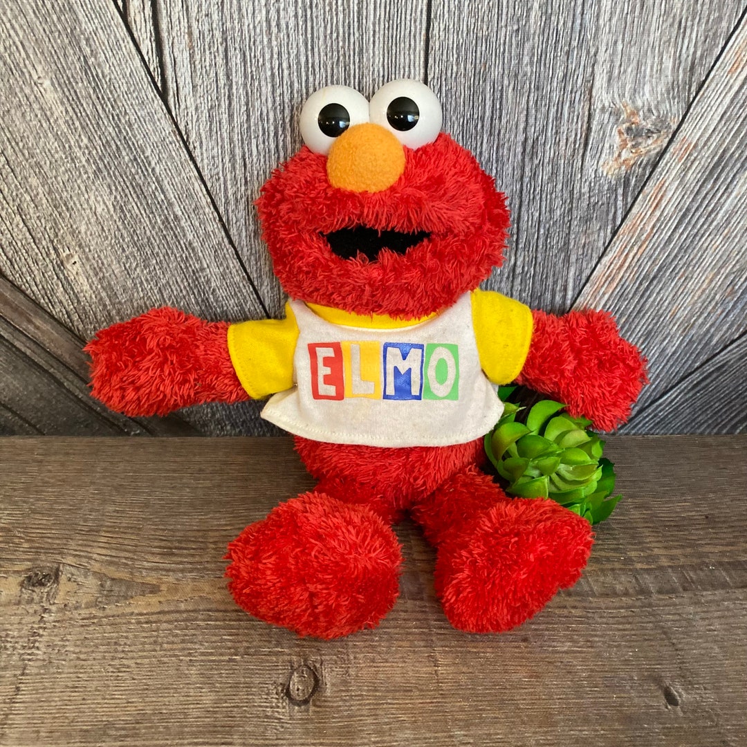Elmo Plush Toy Doll {stuffed Sesame Street Plush Toys Fisher Price 2004 ...