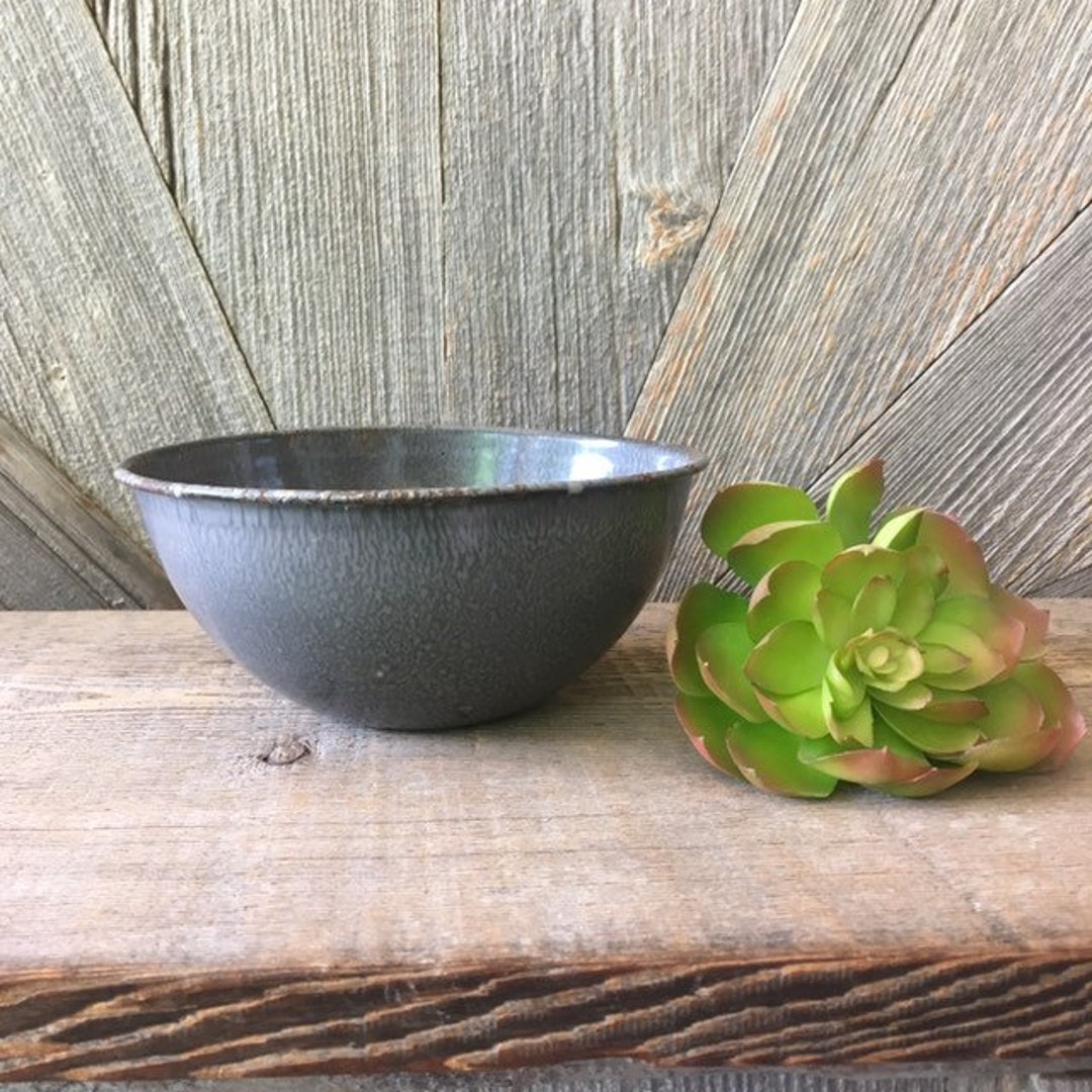 Vintage Enamel Small 7 Inch Bowl enamelware Basin Gray - Etsy