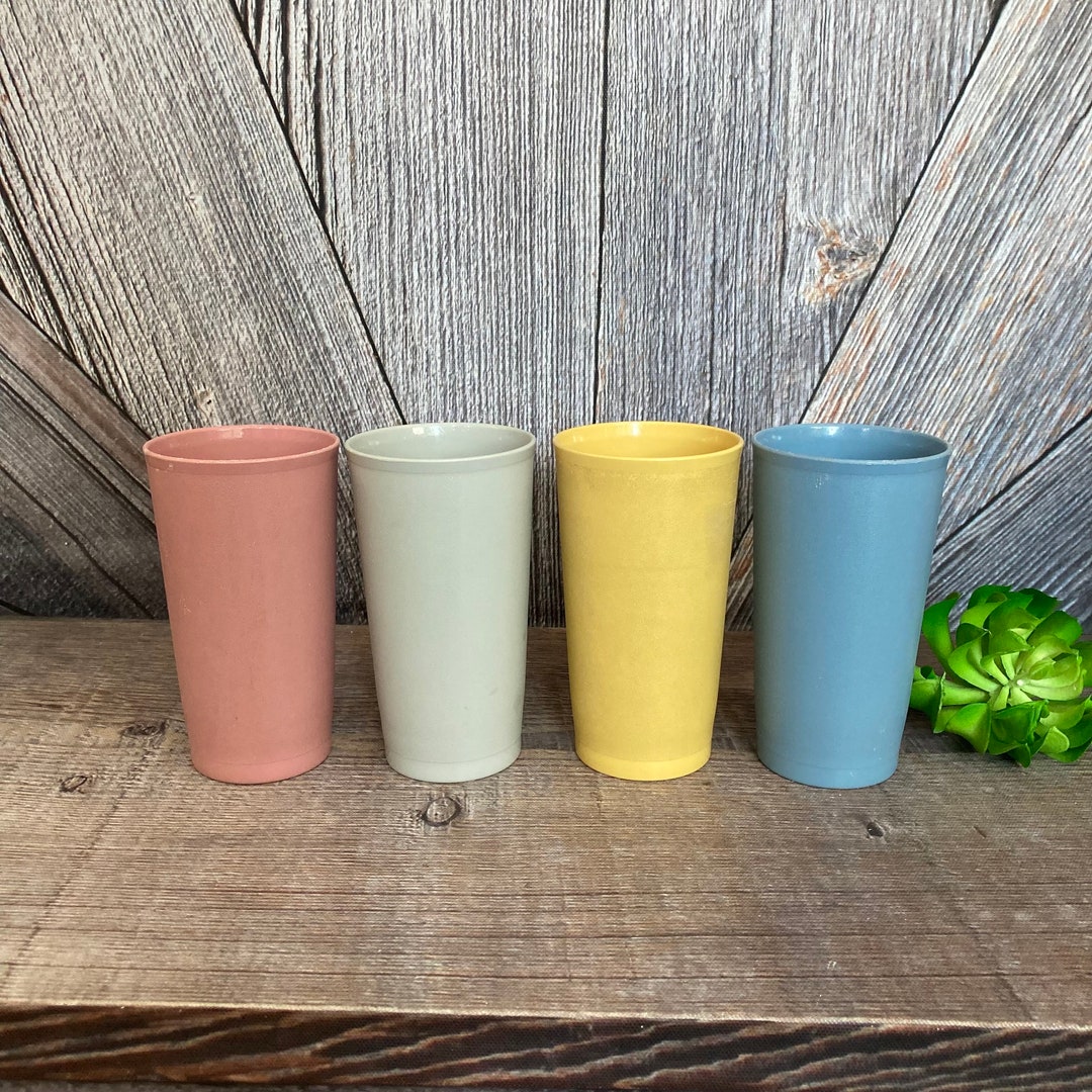 4 Vintage Tupperware Tumblers Tall Cups Glasses Plastic Tupper Ware ...